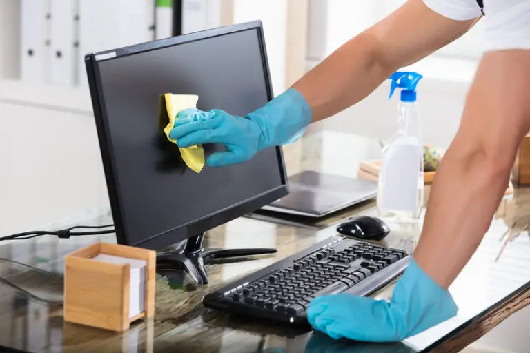 Dangerous Places to Never Use Windex Glass Cleaner